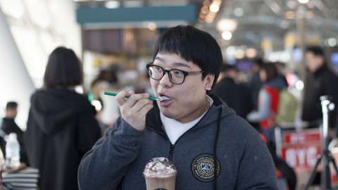 The official LoL Championship splash art for SKT revealed with SEVEN ...